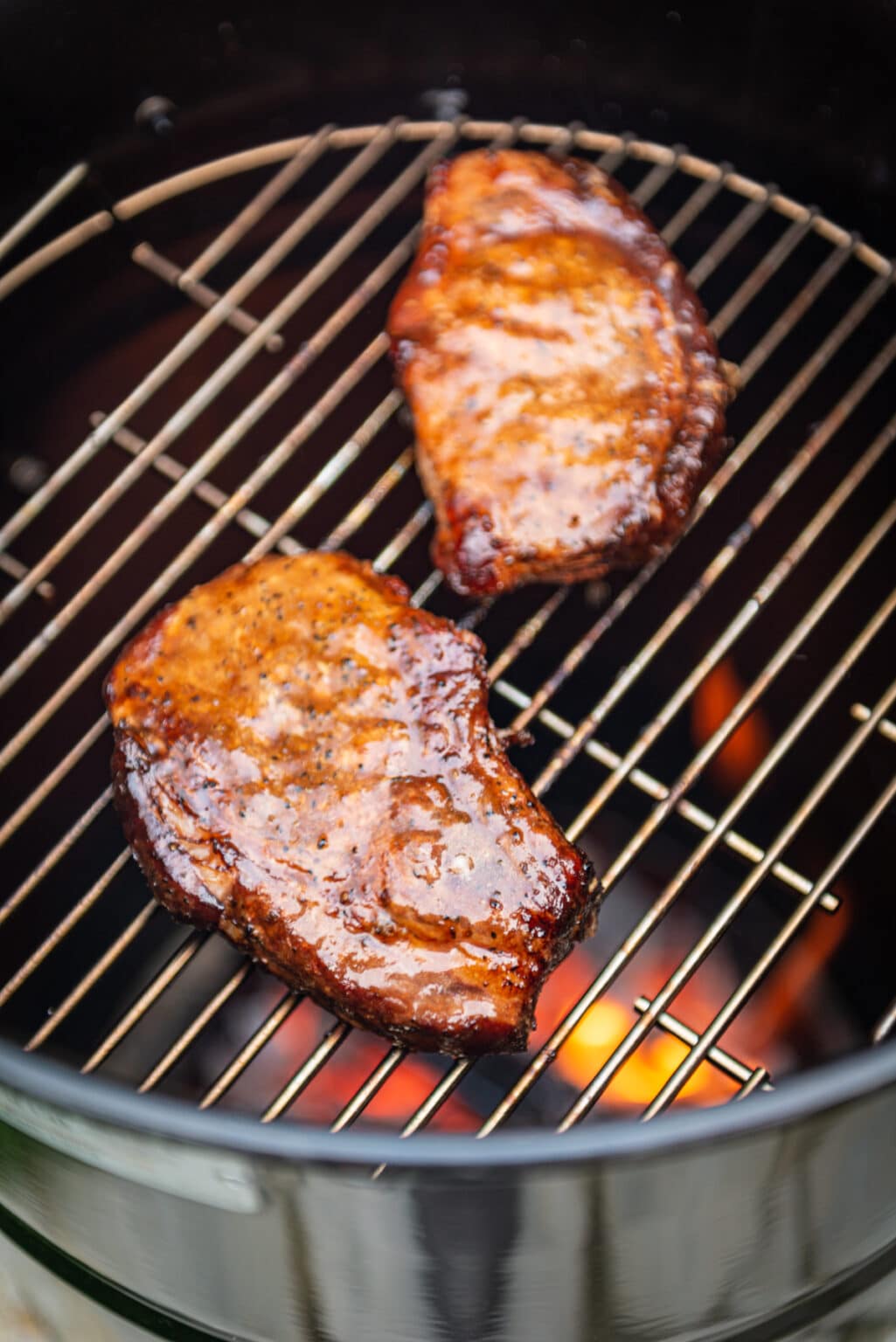 Grilling guide: the Best Wood for Smoking Pork - Girl Carnivore