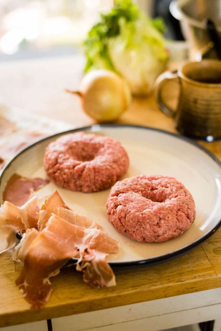 Burger Temperatures Guide: How to Cook Every Burger Perfectly - Girl ...