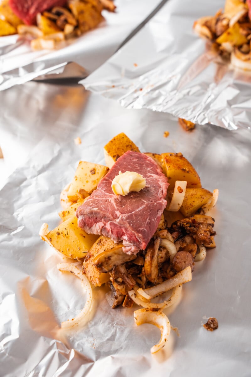 Steak in Foil Packets with Potatoes - ChefOutdoor