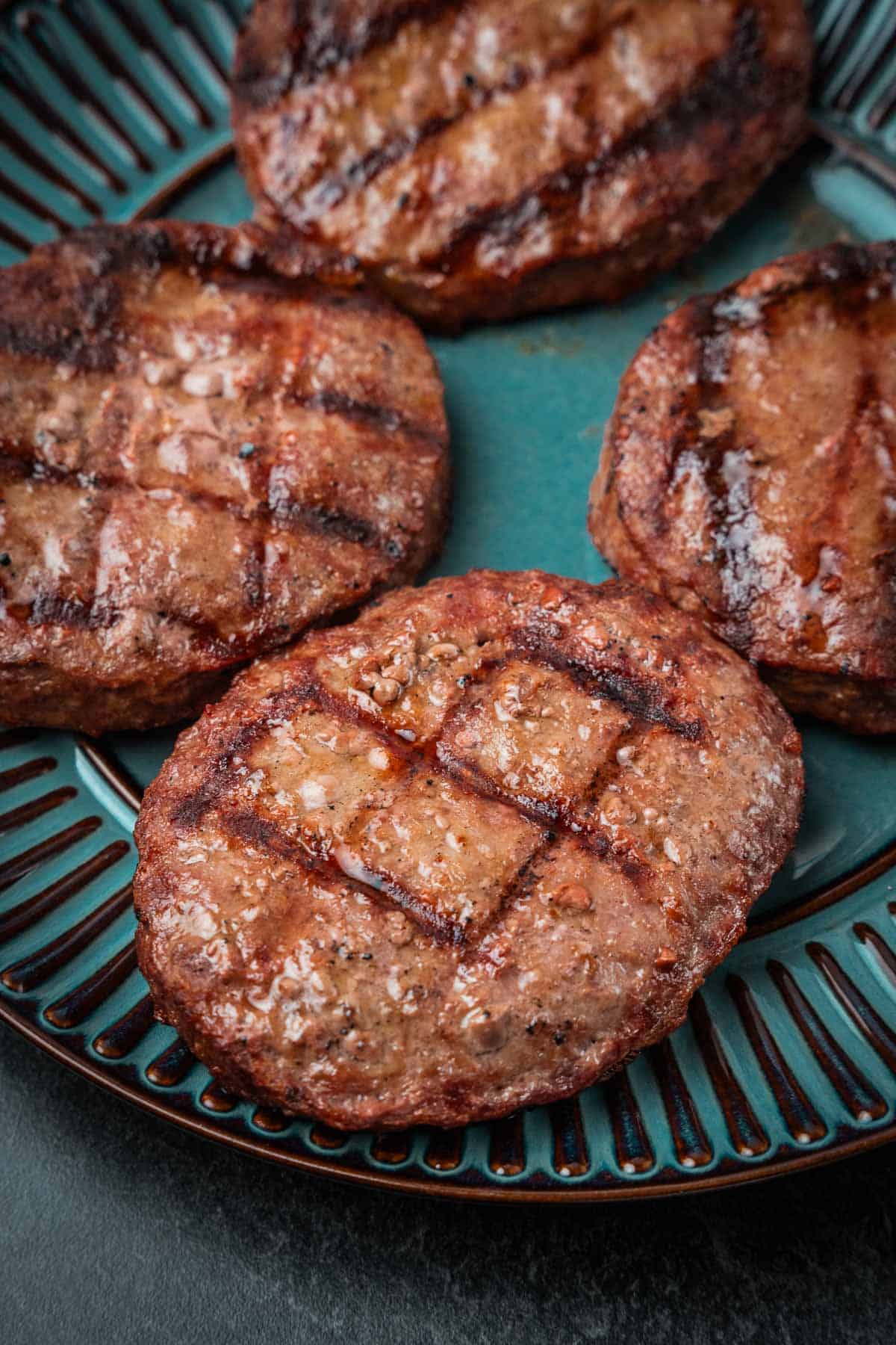 Burger Temperatures Guide: How to Cook Every Burger Perfectly - Girl ...