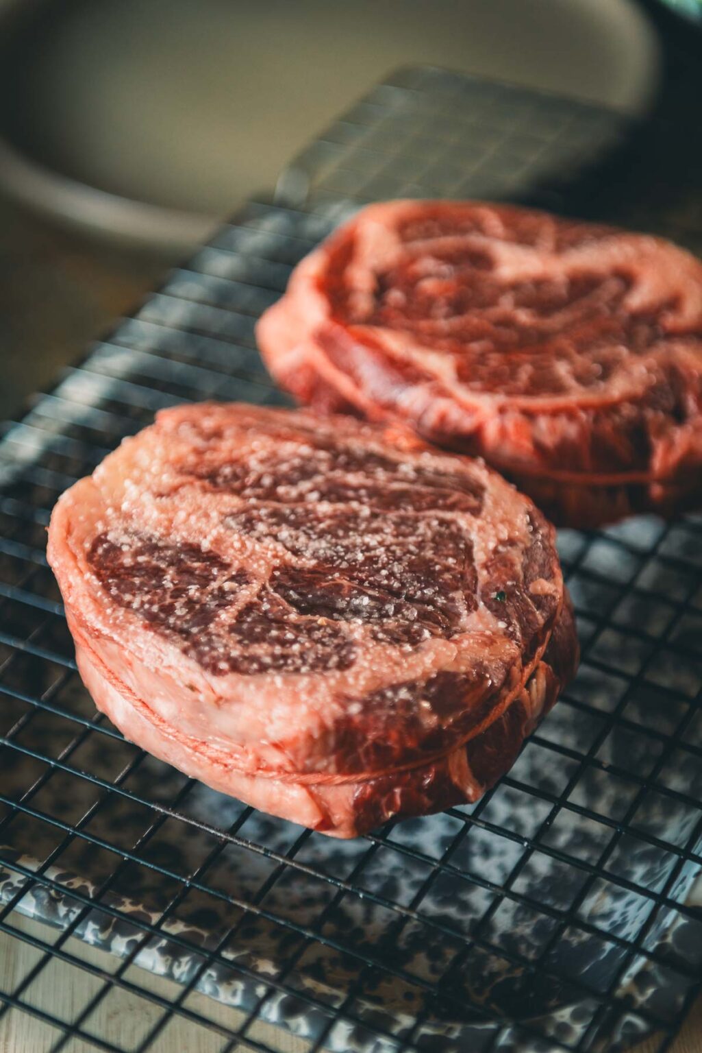 How to Cook Chuck Eye Steak (That’s Just as Juicy as Ribeye) 🥩 - Girl ...