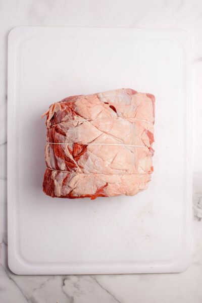 How to Carve a Bone-In Prime Rib (The Right Way) - ChefOutdoor