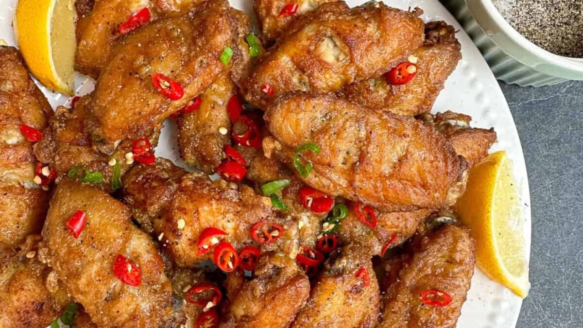 15 Chicken Wing Recipes for Game Day Hosting